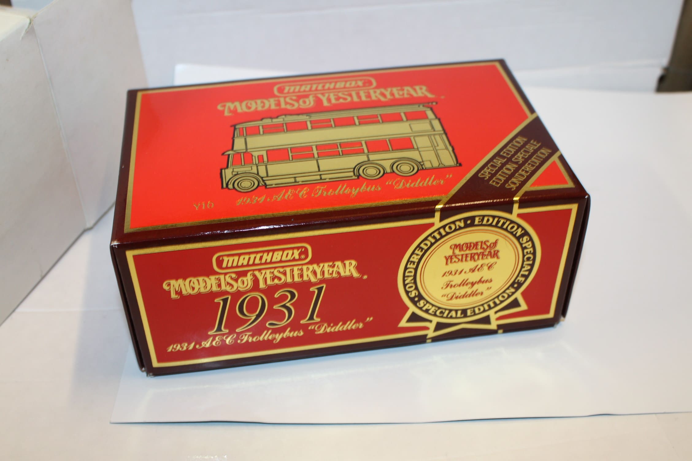 Diddler 6 wheeler Trolleybus in London Transport Livery, from 1934 ...