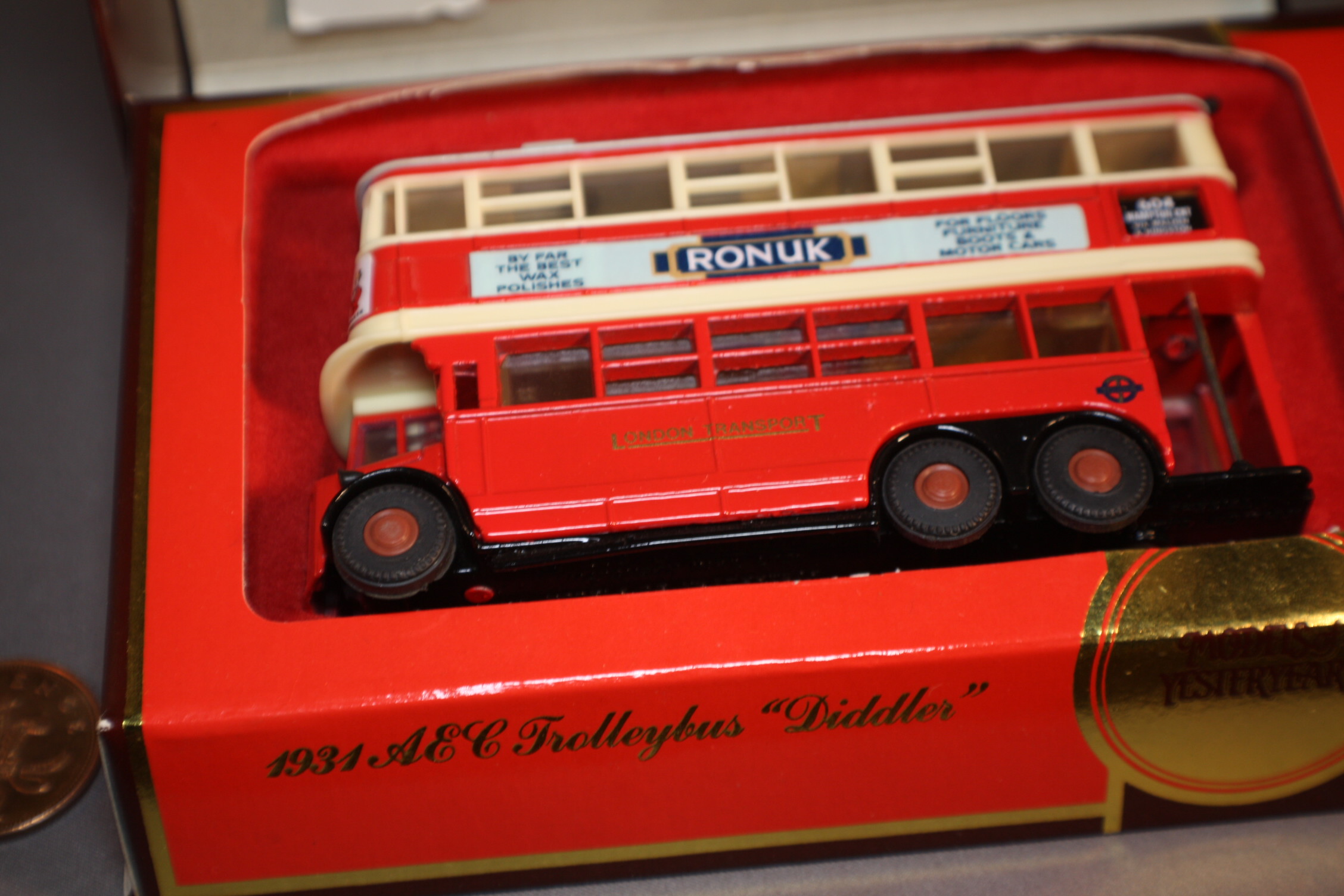 Diddler 6 wheeler Trolleybus in London Transport Livery, from 1934 ...