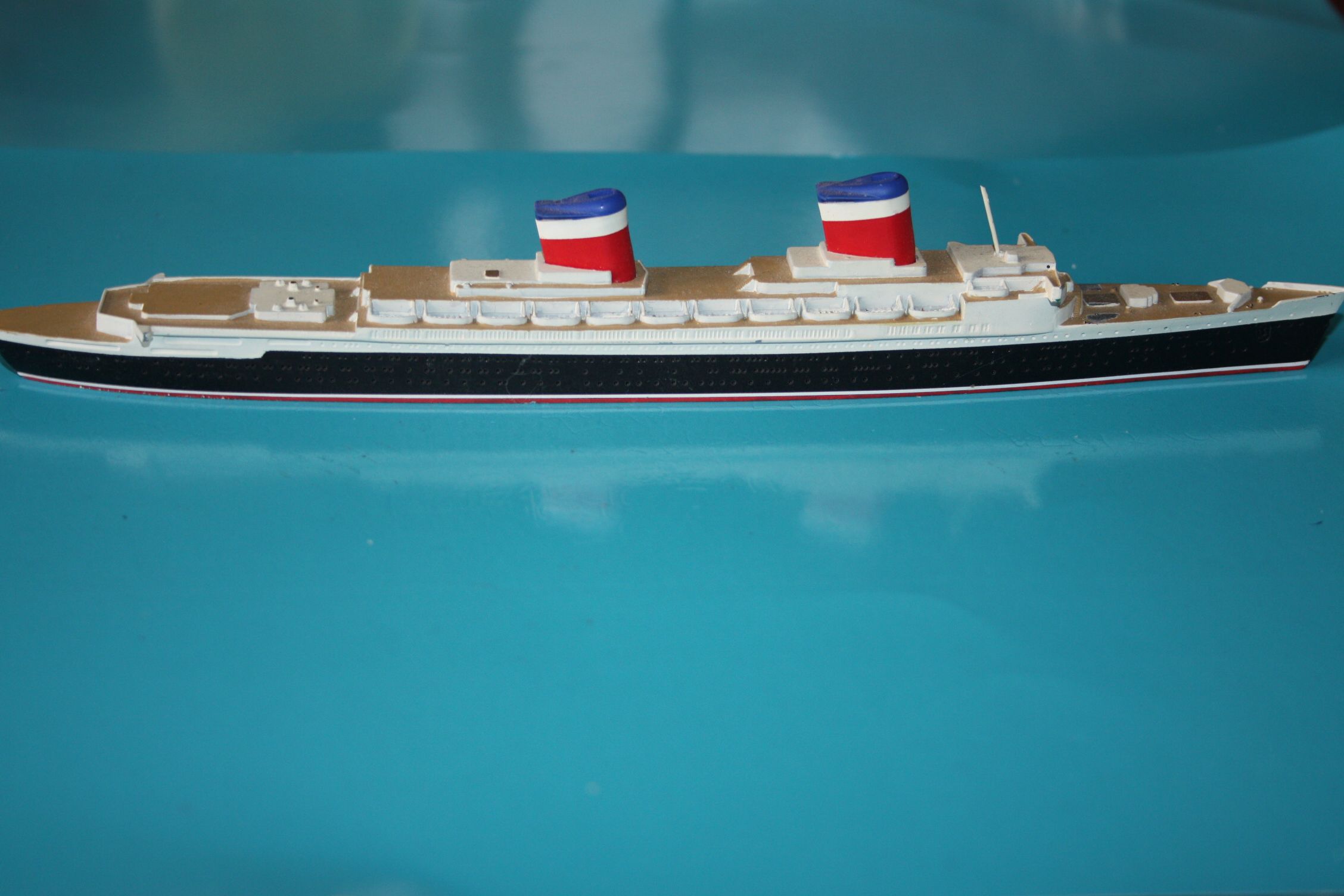 SS United States blue riband liner M704 Triang Minic Ships 2nd series ...