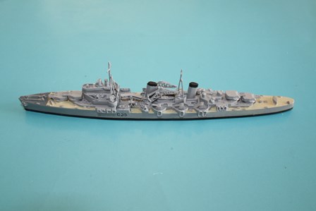 HMS Belfast Cruiser C35 1942 in1250 scale - CN Collectables
